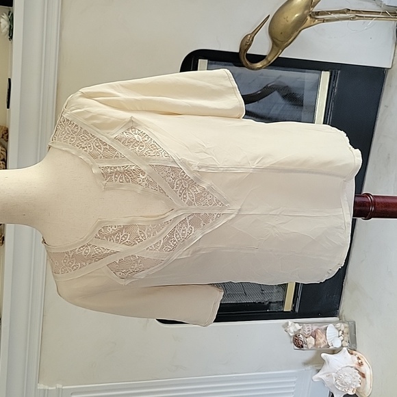 BCBGMaxAzria | Tops | Silk Bcbg Blouse | Poshmark